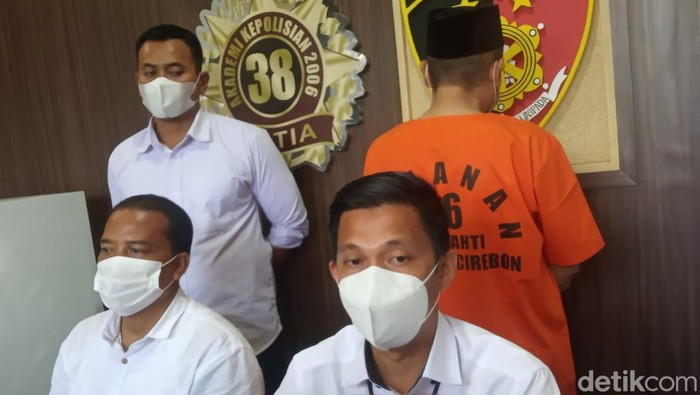 Korupsi Blt Dana Desa Kades Tenjomaya Cirebon Jadi Tersangka