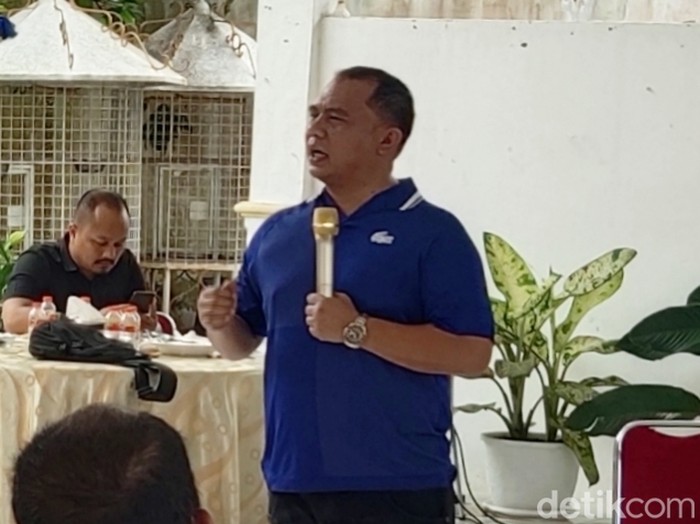 Intip Garasi Bupati Labuhanbatu yang Kena OTT KPK Intip Garasi Bupati Labuhanbatu yang Kena OTT KPK