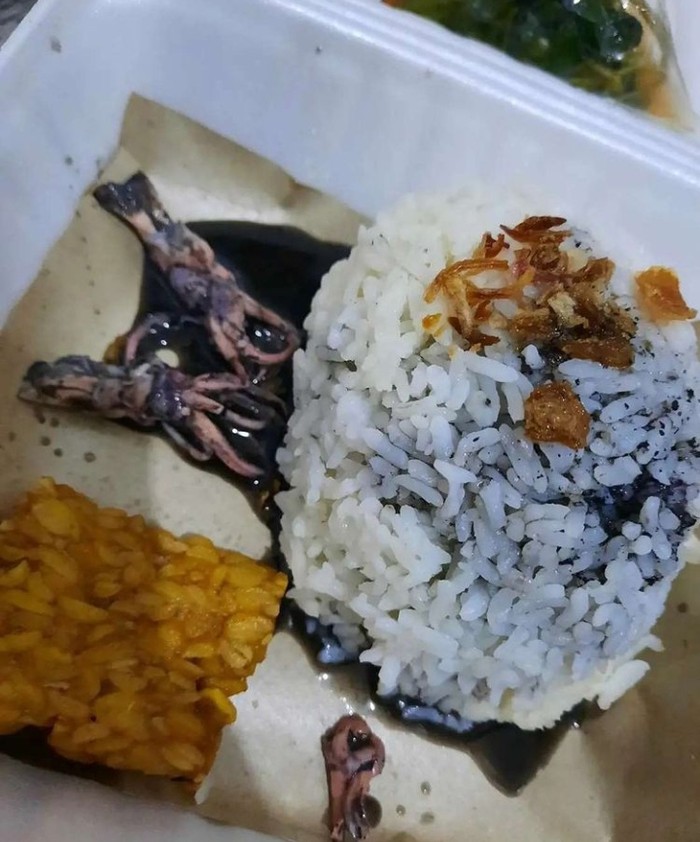 Tergiur Makanan Online, 10 Netizen Ini Terima Makanan Zonk! Tergiur Makanan Online, 10 Netizen Ini Terima Makanan Zonk!