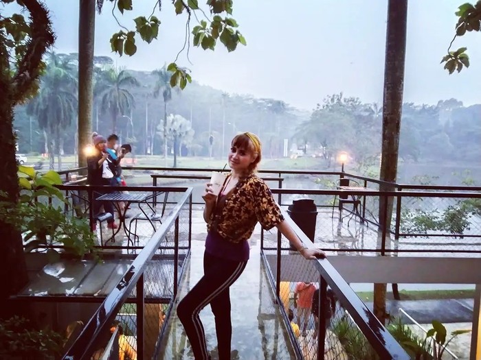 Velline Chu, Pedangdut yang Hobi Masak dan Doyan Banget Duren