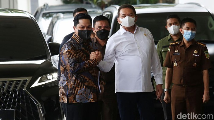 Erick Thohir Laporkan Dugaan Korupsi Pengadaan Pesawat Garuda ke Kejagung Erick Thohir Laporkan Dugaan Korupsi Pengadaan Pesawat Garuda ke Kejagung