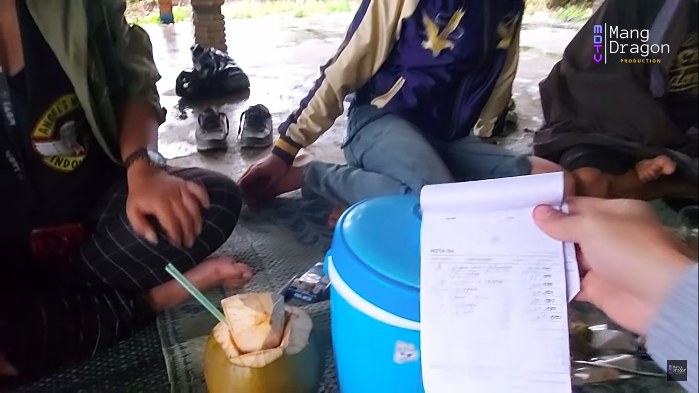 Dituding Getok Harga Ayam Bakar Rp 1 Juta, Pemilik Warung Klarifikasi Dituding Getok Harga Ayam Bakar Rp 1 Juta, Pemilik Warung Klarifikasi