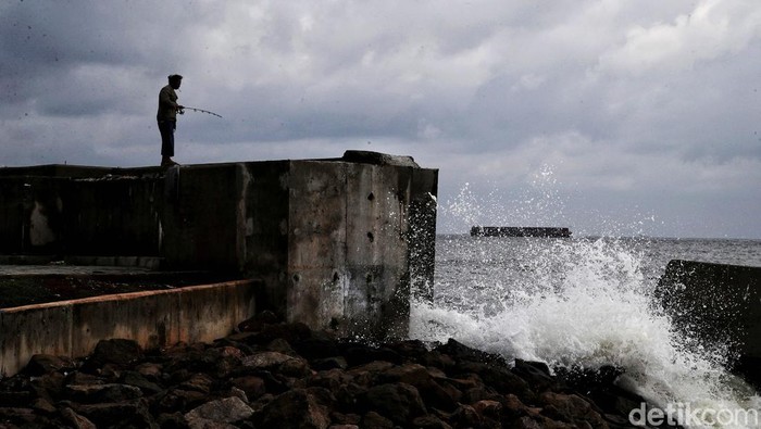 Progres Terkini Pembangunan Tanggul Laut di Pesisir Jakarta