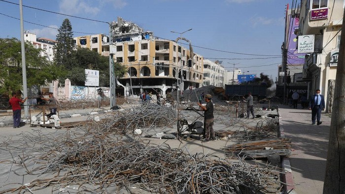 Memanfaatkan Puing Sisa Perang di Gaza Jadi Bernilai Ekonomis