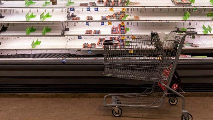 Begini Rak Supermarket AS yang Melompong, Apa yang Mau Dibeli?
