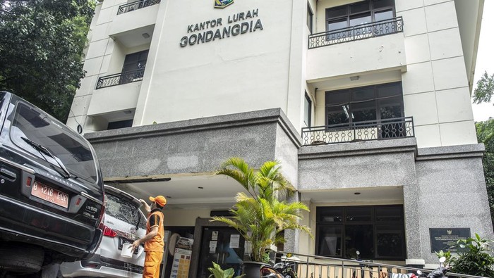 33 Pegawai Kena COVID-19, Kelurahan Gondangdia Di-lockdown 33 Pegawai Kena COVID-19, Kelurahan Gondangdia Di-lockdown