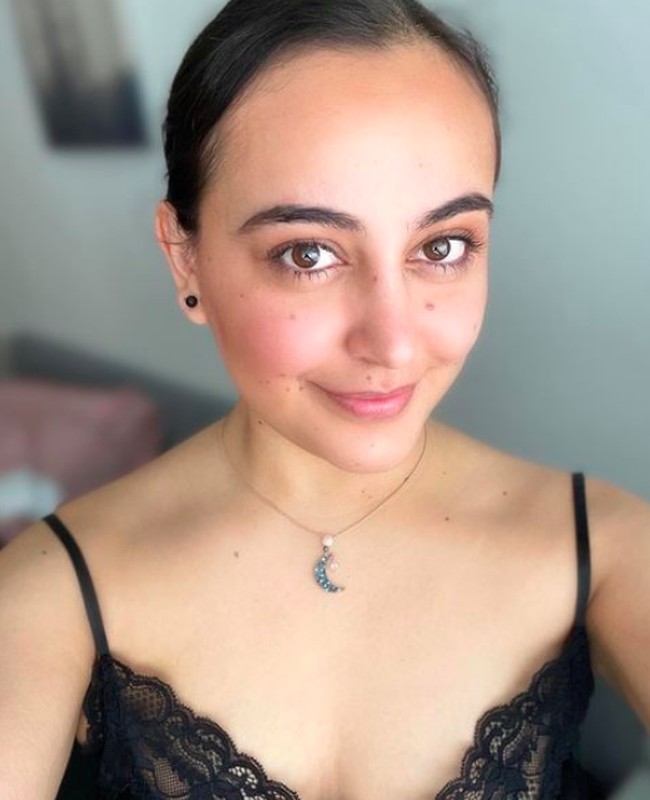 Bintang Film Dewasa Ini Ngaku yang Pertama dari Afghanistan, Jadi Kontroversi