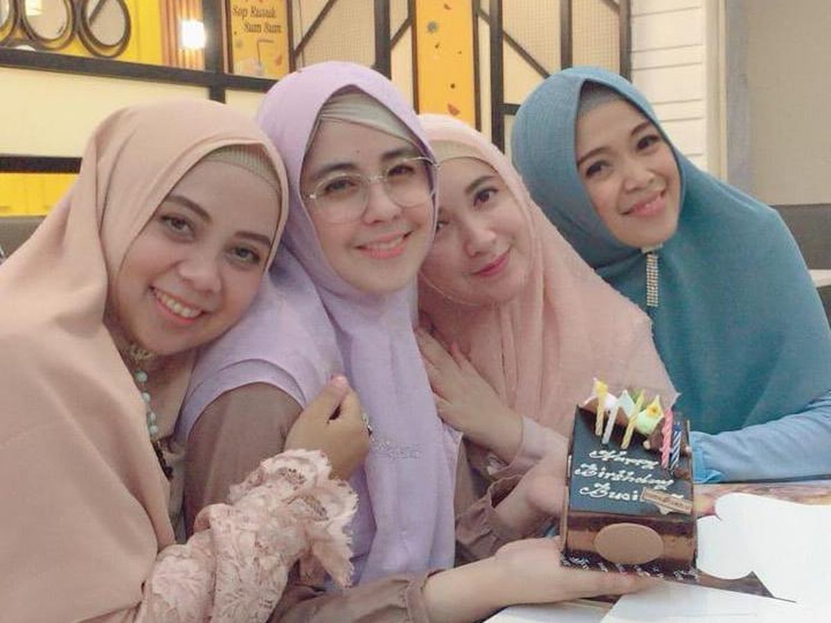 Risty Tagor Dan Keluarga