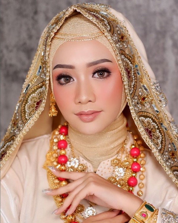 Cara Make Up Pengantin Agar Pangling | Saubhaya Makeup