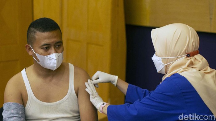 Percepatan Vaksinasi Booster Digelar Di Pusat Perbelanjaan