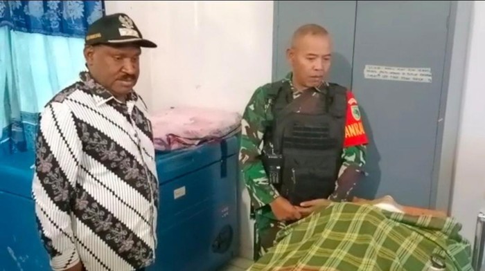 Kkb Serang Pos Tni Puncak Papua 1 Prajurit Gugur 1 Terluka