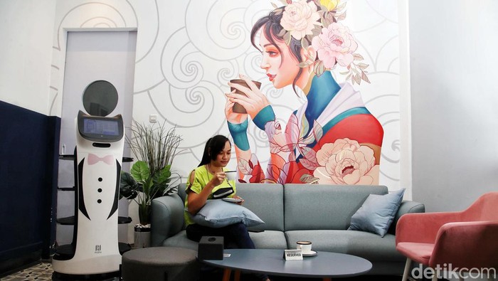Berkenalan dengan Kittybot, Robot Kucing Pelayan Kafe di Pasar Baru