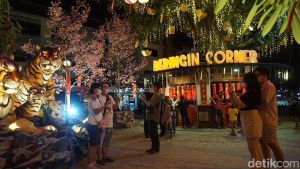 Foto: Beringin Corner, Spot Selfie Asyik Baru di Singkawang