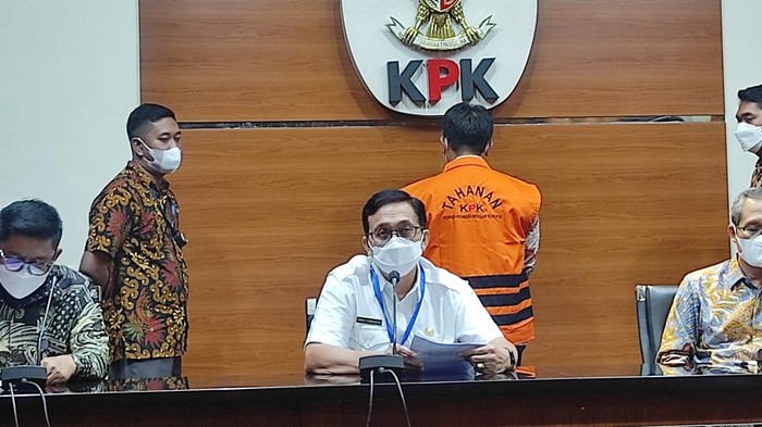 Eks Dirjen Jadi Tersangka Ditahan Kpk Kemendagri Ini Kasus Individual