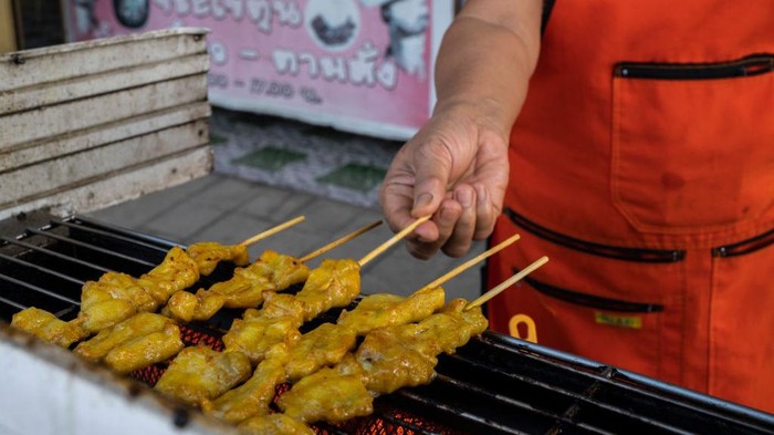 Berani Coba? Olahan Daging Buaya yang Lagi Hits di Thailand