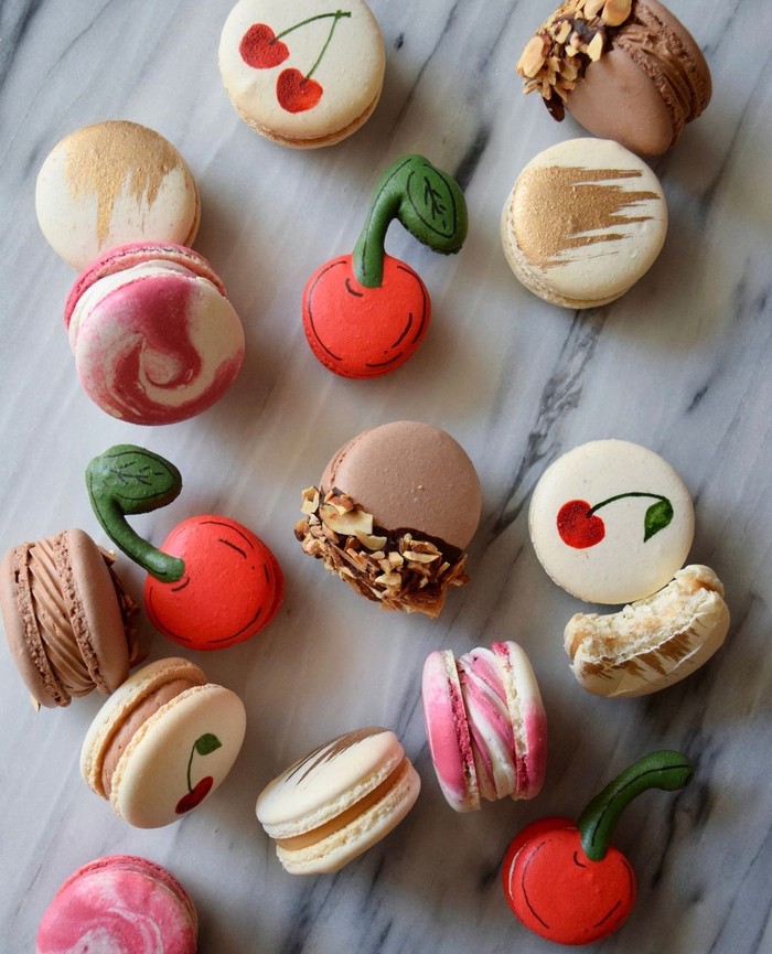 Sayang Dimakan! 10 Macaron Cantik Ini Dilukis Bentuk Bunga dan Rusa