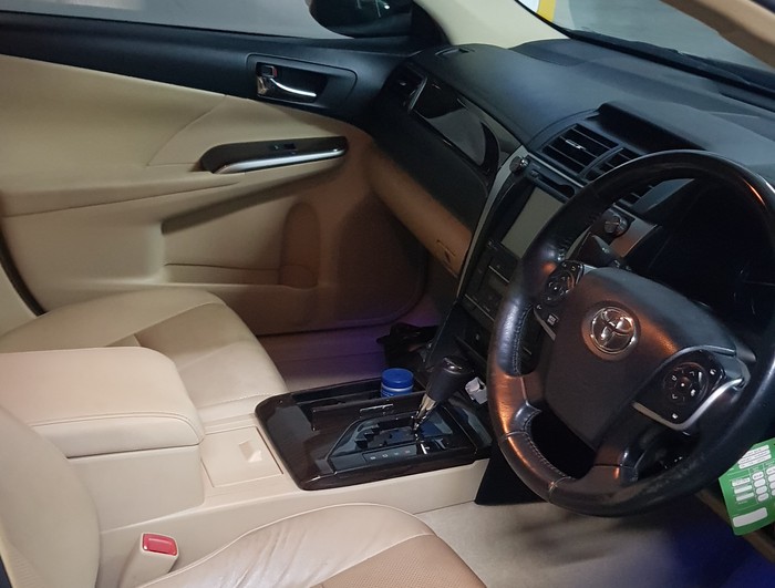 Penampakan Mobil Camry Hybrid Pelat RFS yang Dilelang Rp 100 Jutaan