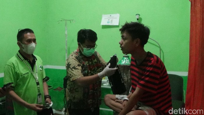 Pengakuan Korban Selamat Pesta Miras Tewaskan 3 Pemuda di Sumenep Pengakuan Korban Selamat Pesta Miras Tewaskan 3 Pemuda di Sumenep
