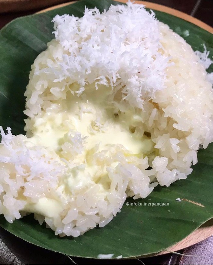 Legit Pulen! 20 Ketan Susu Aneka Topping Ada di Sini