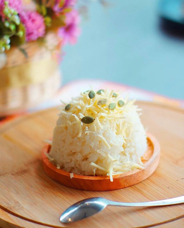 Legit Pulen! 20 Ketan Susu Aneka Topping Ada di Sini