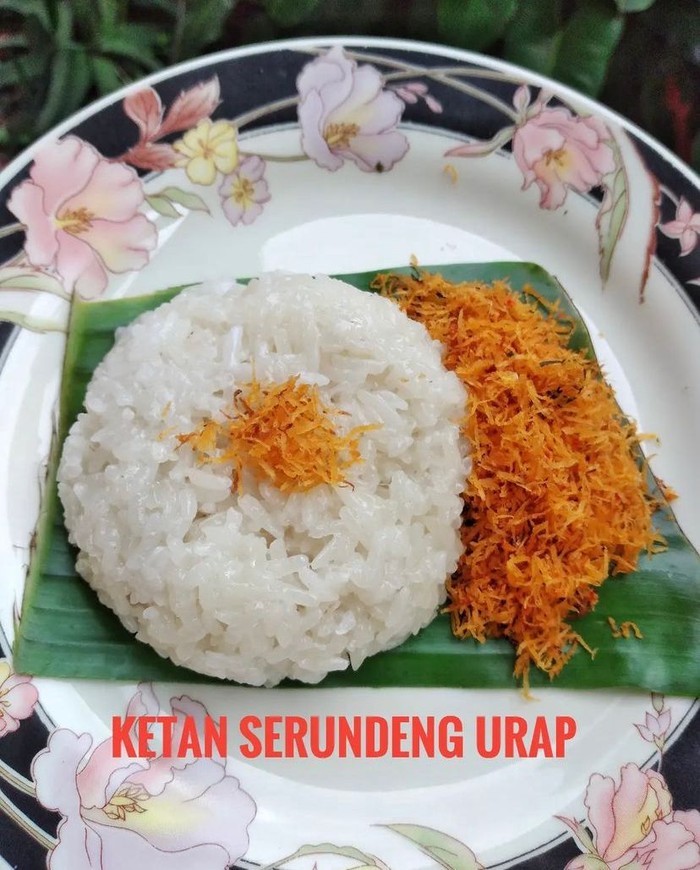 Legit Pulen! 20 Ketan Susu Aneka Topping Ada di Sini