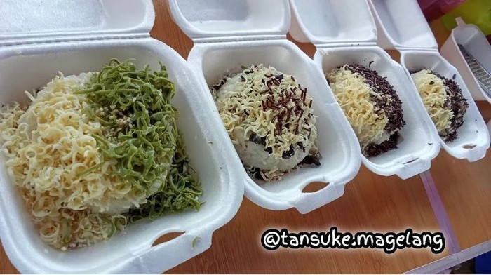 Legit Pulen! 20 Ketan Susu Aneka Topping Ada di Sini