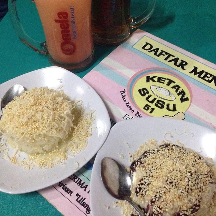 Legit Pulen! 20 Ketan Susu Aneka Topping Ada di Sini