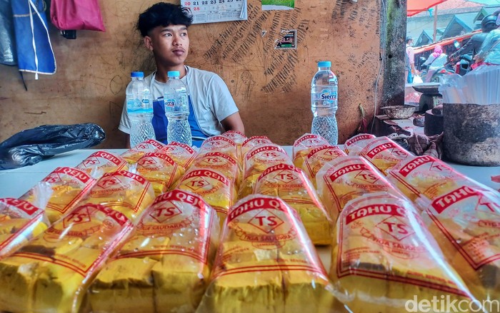 Tahu-Tempe di Pasar Banjaran Bandung Mulai Langka