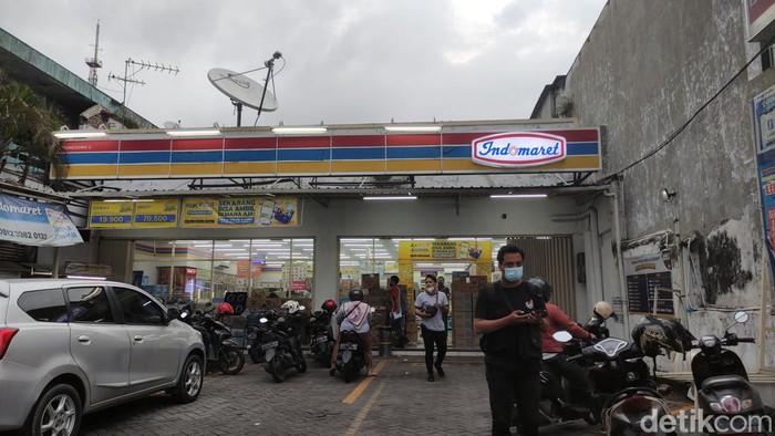 Dua Minimarket di Sidoarjo Dibobol Maling Dalam Semalam Dua Minimarket di Sidoarjo Dibobol Maling Dalam Semalam
