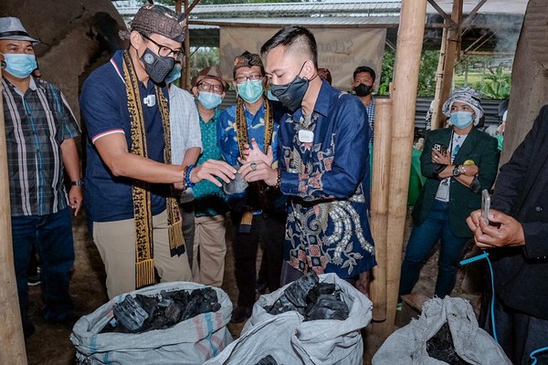 Potret Desa Cisaat Subang yang Bikin Sandiaga Kepincut