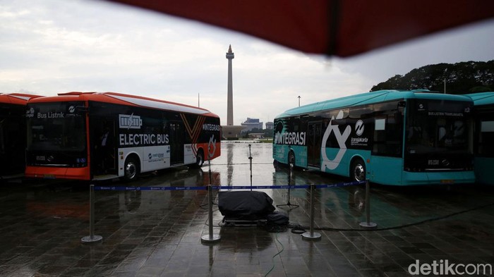 Asyik! TransJakarta Mulai Operasikan 30 Bus Listrik