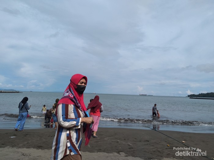 Pantai Teluk Penyu, Ikon Wisatanya Kota Cilacap