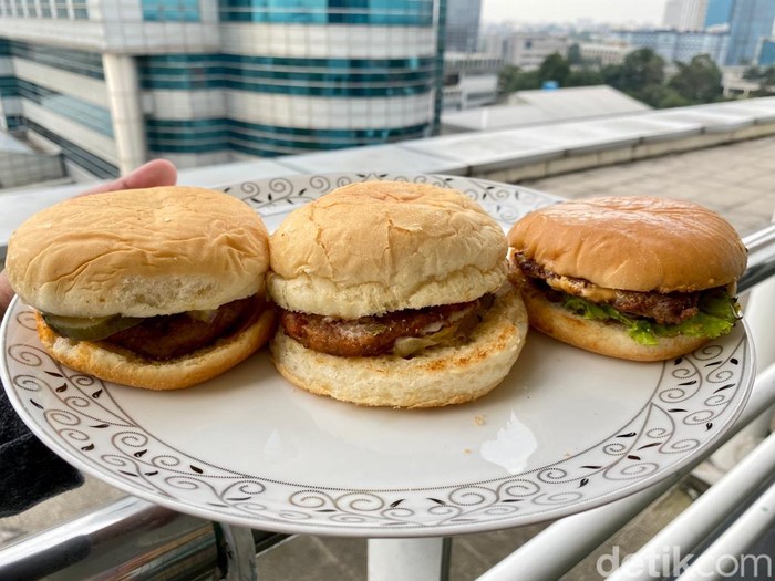 3 Burger Rp 20 Ribuan di Jaksel Ini, Mana Paling Mantap?