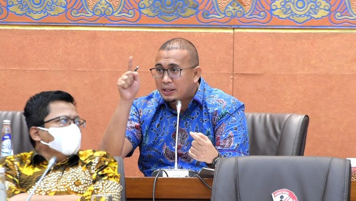 Andre Rosiade: Komisi VI DPR Panggil Manajemen Meikarta Hari Ini Andre Rosiade: Komisi VI DPR Panggil Manajemen Meikarta Hari Ini