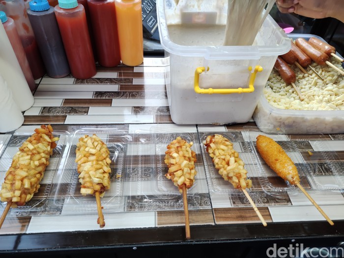 Hotang Racikan Gadis Cantik di Pusat Jajanan PSB Kelapa Gading