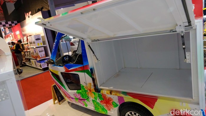 Ada Gerobak Listrik Asal Cikeas di IIMS, Nih Wujudnya