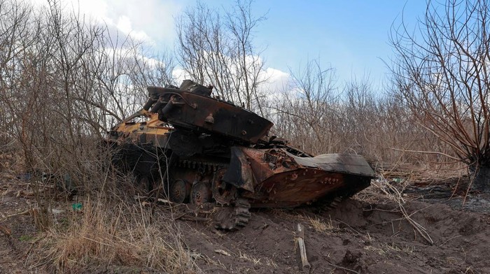 Rusak Berat Hancur Lebur Kendaraan Tempur Rusia Ditelantarkan Di Ukraina