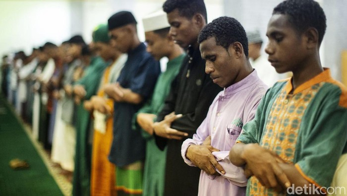 Potret Kehidupan Santri Papua Mengejar Ilmu Agama
