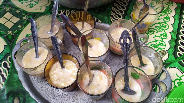Menikmati Sensasi Kasar-Lembut Memek, Makanan Khas Simeulue yang Mirip ... Menikmati Sensasi Kasar-Lembut Memek, Makanan Khas Simeulue yang Mirip ...