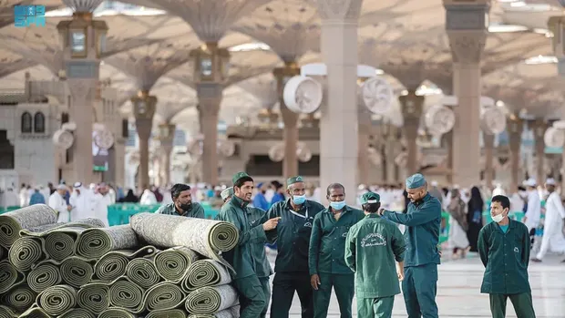 Penampakan 50.000 Karpet Baru di Masjidil Haram dan Masjid Nabawi Penampakan 50.000 Karpet Baru di Masjidil Haram dan Masjid Nabawi