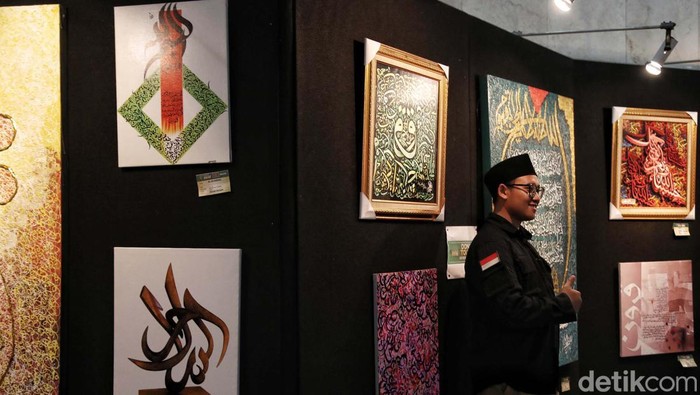 Melihat Pameran Karya Kaligrafi Kontemporer Internasional di Jakut