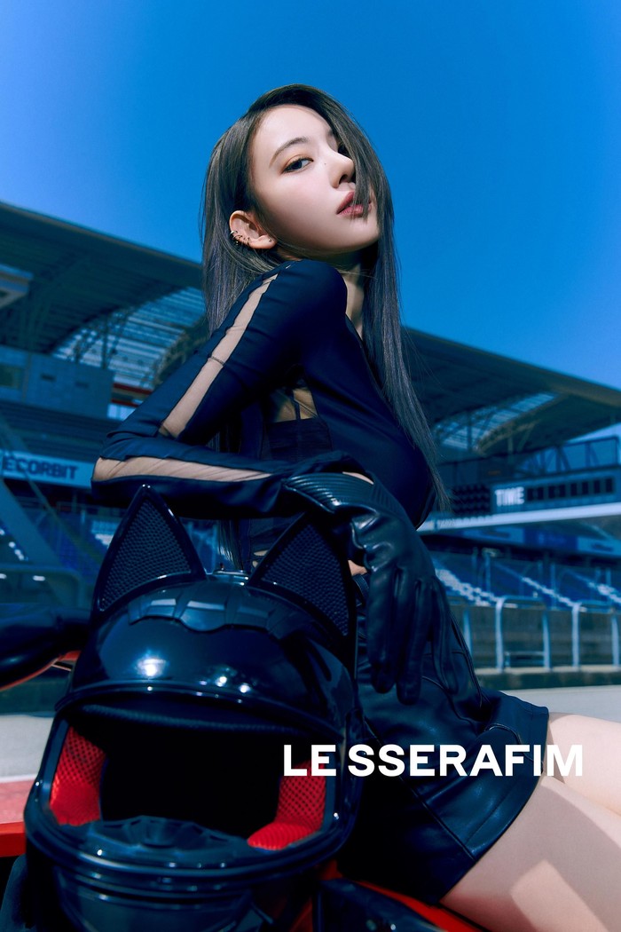 LE SSERAFIM Tampil Fierce di Foto Konsep Pertama Debut Fearless