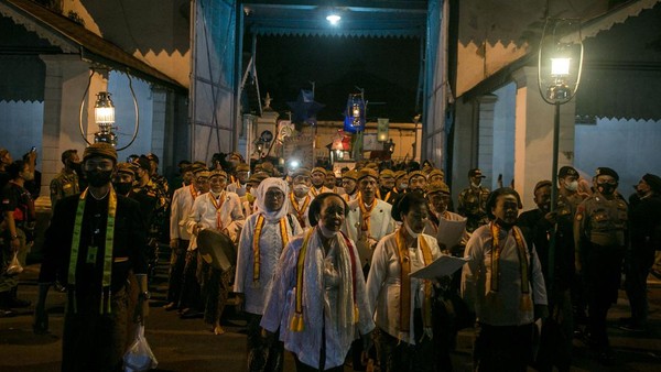 Kirab Malam Selikuran, Tradisi Sambut Malam Lailatul Qadar di Keraton Solo