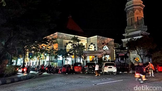 Selamat Lebaran Cah, Ini Daftar Lokasi Salat Idul Fitri di Tulungagung Selamat Lebaran Cah, Ini Daftar Lokasi Salat Idul Fitri di Tulungagung