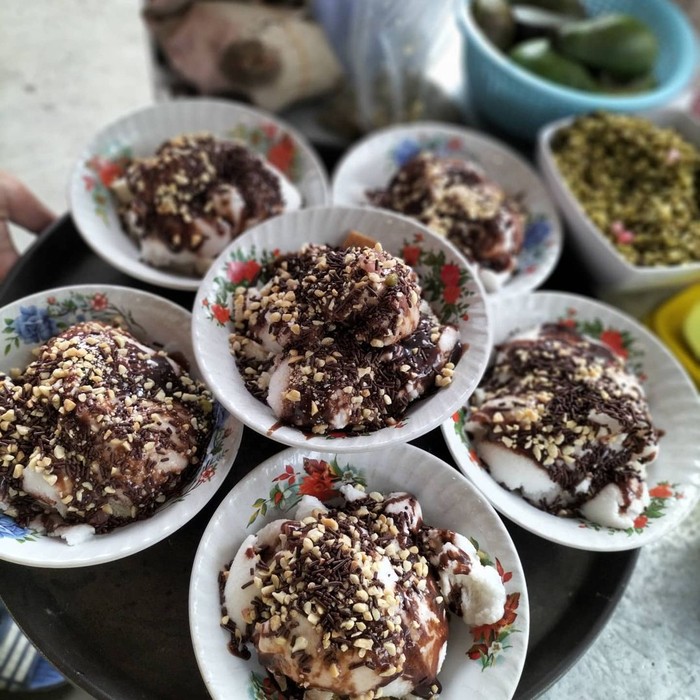 20 Es Podeng Rp 10 Ribuan yang Segar Legit