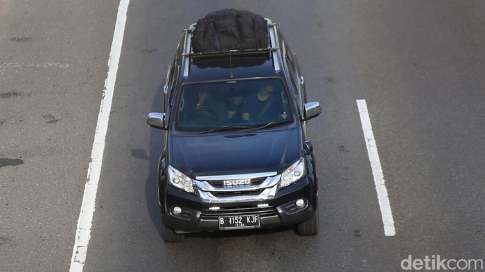 Arus Balik, Tol Jakarta Cikampek Terpantau Macet Selepas GT Cikatama