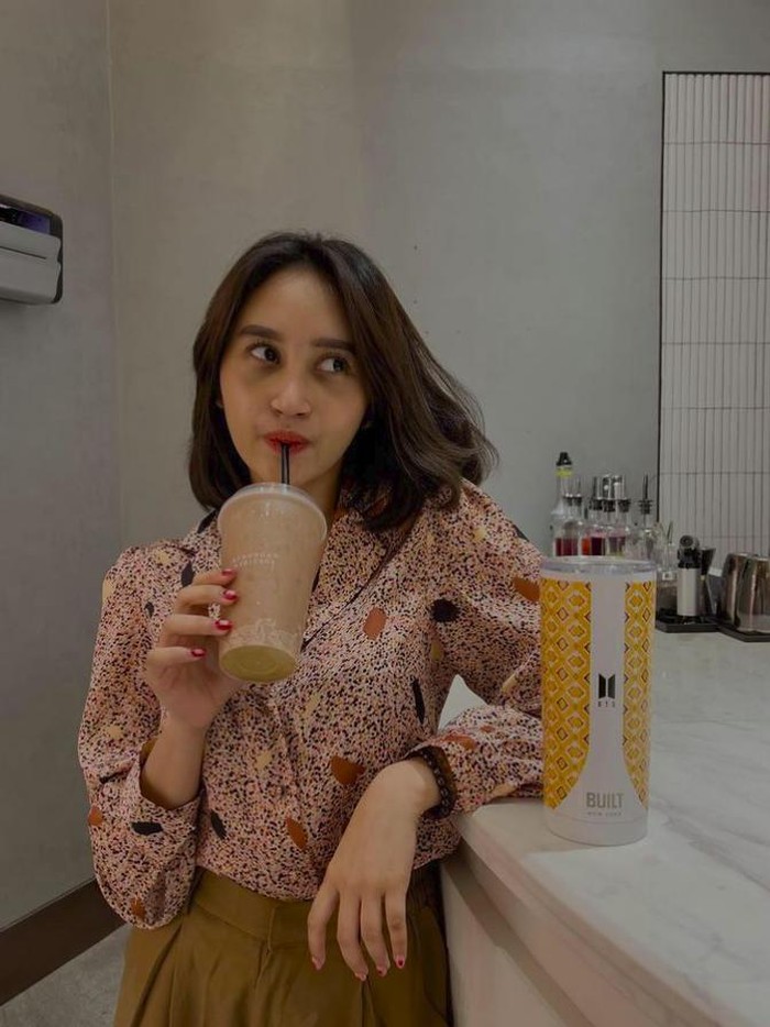 Before & After! Putri Farida Nurhan Implan Hidung