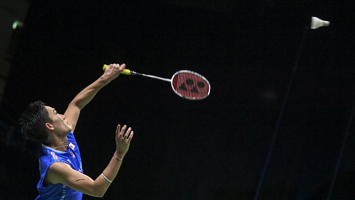 Jump Smash Ginting Singkirkan Kento Momota