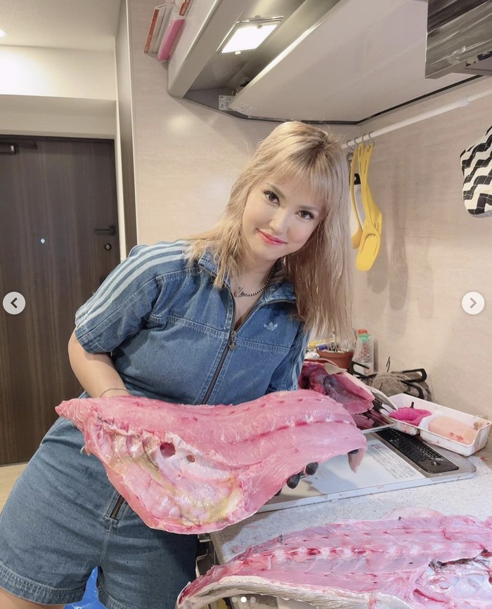 Maria Ozawa 'Miyabi' Doyan Mie hingga Seafood, 10 Foto Ini Buktinya