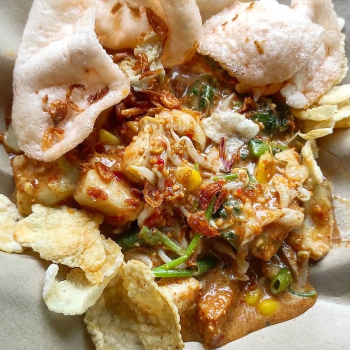 Medok Gurih! 20 Gado-gado Rp 10.000 Ada di Tempat Ini